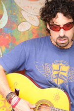 Pepe Muestra Sus "Demos" - Al Borde